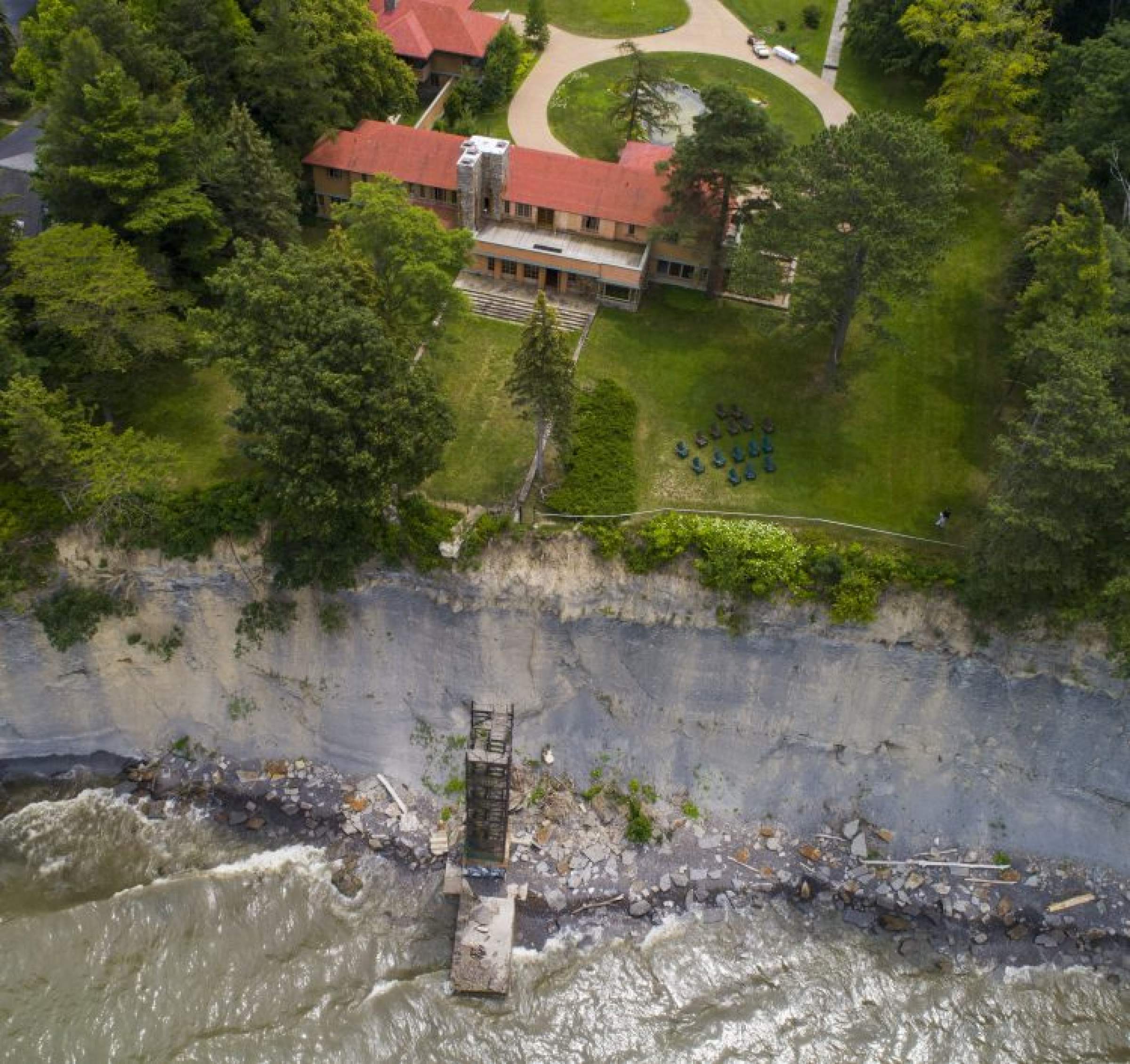 5 Cool Things About The Design Of Frank Lloyd Wright's Graycliff > News ...