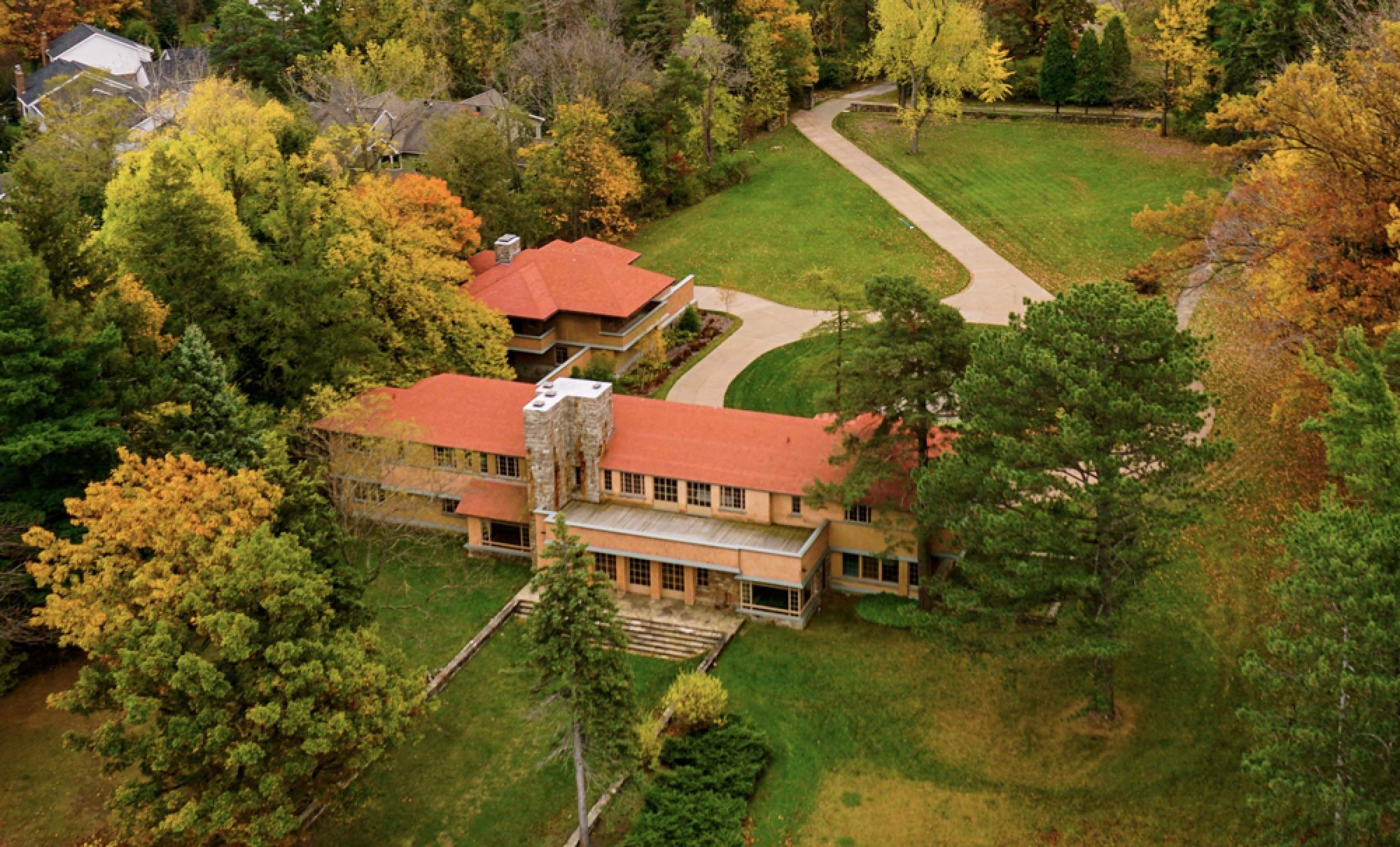 Outbound: Graycliff Tours Include Sundays In The Country > News > CJS ...